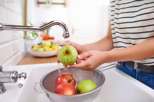 How to Clean Your Raw Foods from Potential Contaminants | Hallelujah Diet